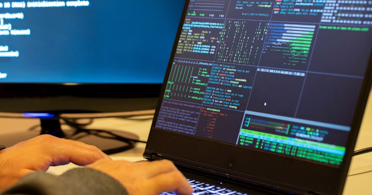 Linguagem e lógica de programação: como usar em sala de aula